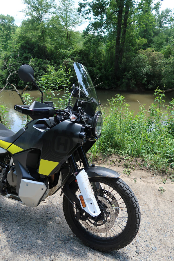 Husqvarna Norden 901 Touring shield – Parabellum Ltd